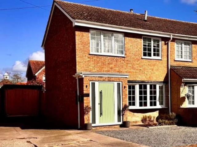 3 Bedroom Semi Detached House