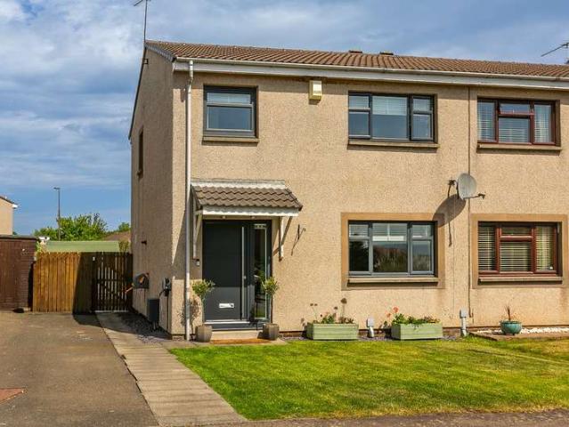 3 Bedroom Semi Detached House