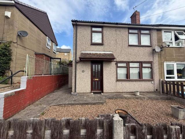 3 Bedroom Semi Detached House