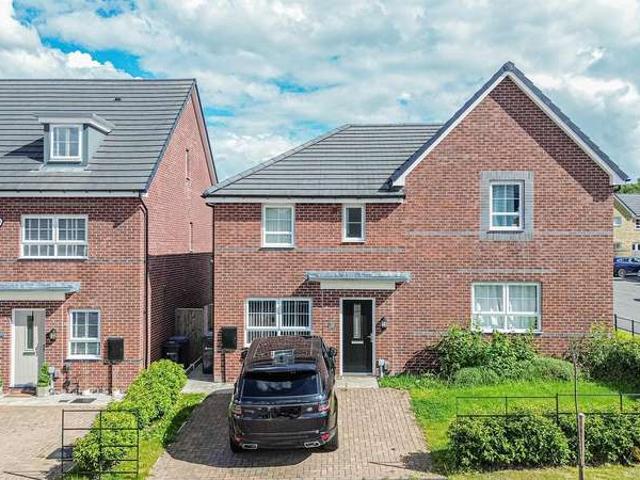 3 Bedroom Semi Detached House