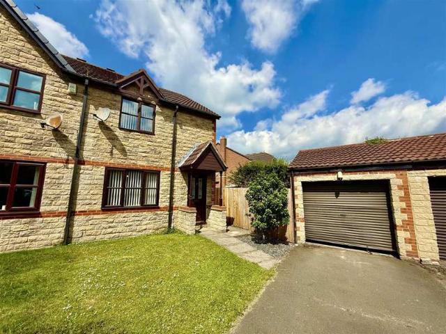 3 Bedroom Semi Detached House