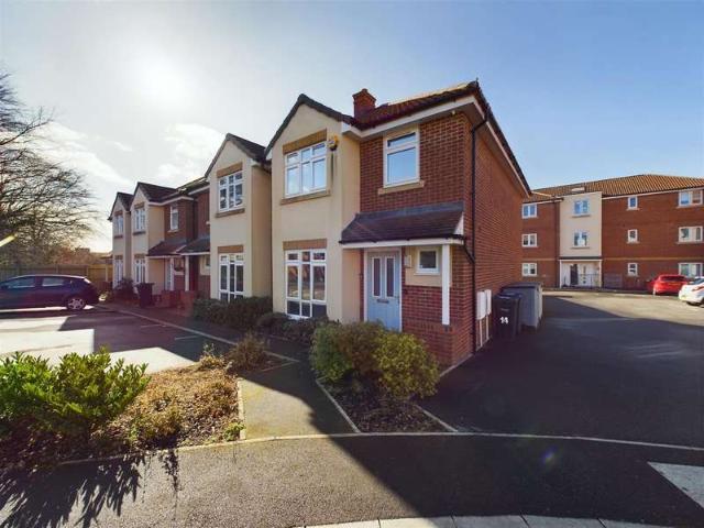 3 Bedroom Semi Detached House