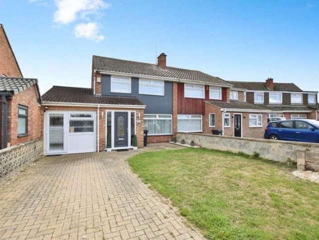 3 Bedroom Semi Detached House