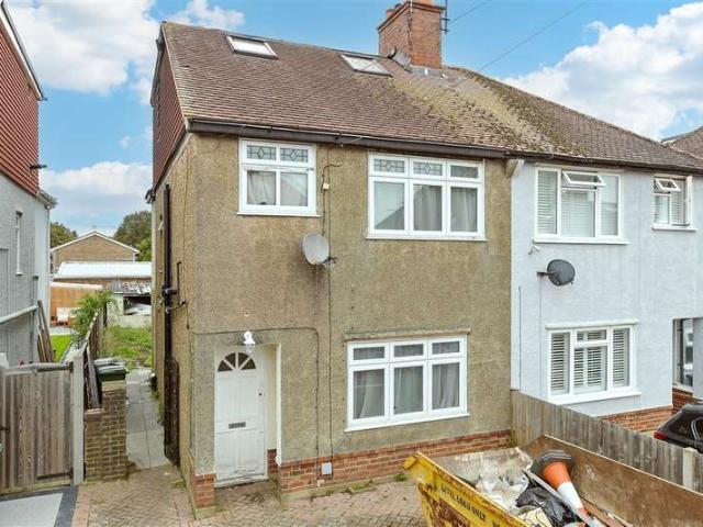 3 Bedroom Semi Detached House