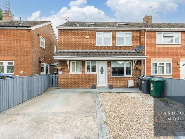 3 Bedroom Semi Detached House