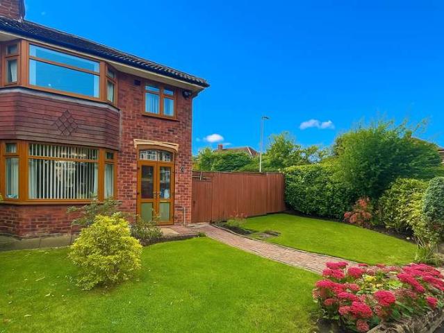 3 Bedroom Semi Detached House