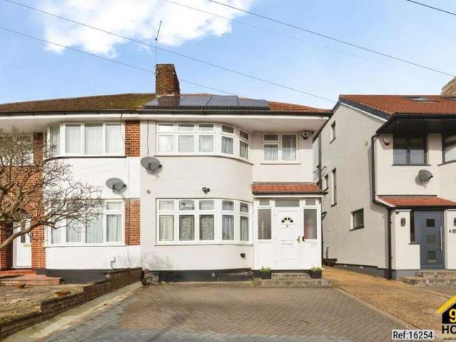3 Bedroom Semi Detached House