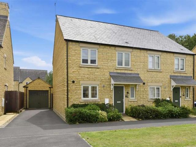 3 Bedroom Semi Detached House
