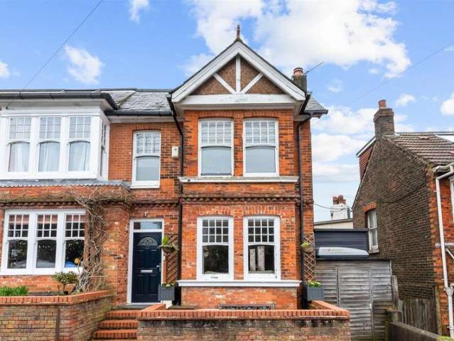 3 Bedroom Semi Detached House