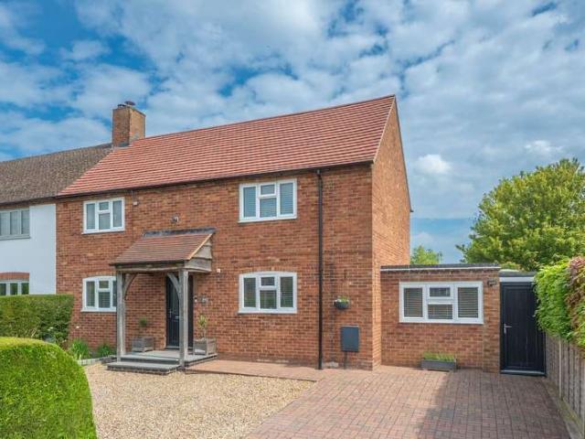 3 Bedroom Semi Detached House