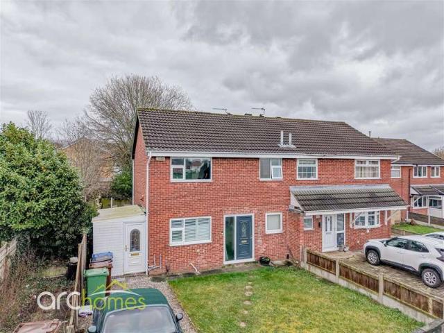 3 Bedroom Semi Detached House