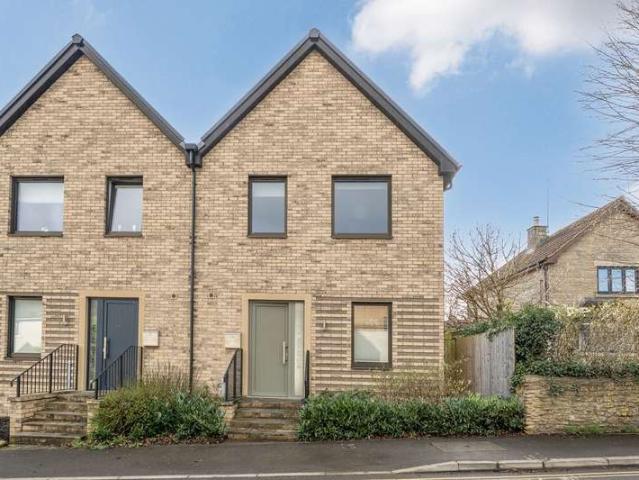 3 Bedroom Semi Detached House