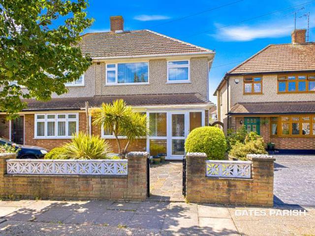 3 Bedroom Semi Detached House