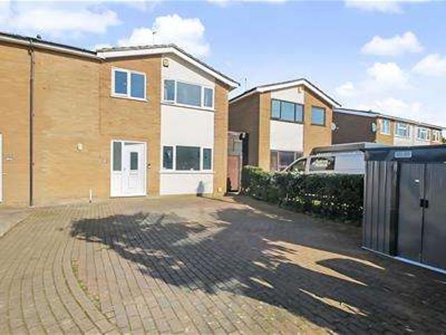 3 Bedroom Semi Detached House