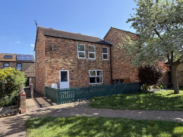 3 Bedroom Semi Detached House