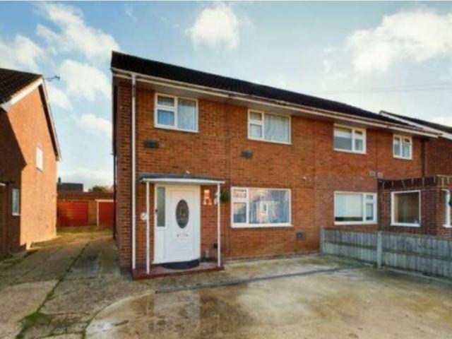 3 Bedroom Semi Detached House