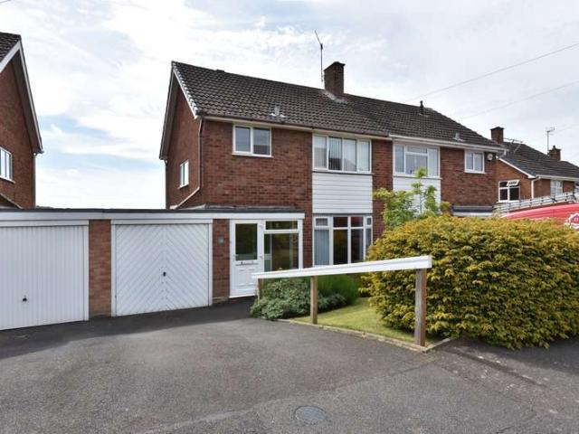 3 Bedroom Semi Detached House