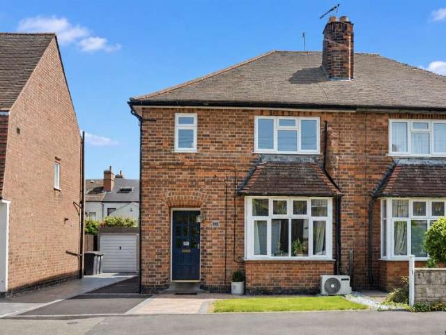 3 Bedroom Semi Detached House