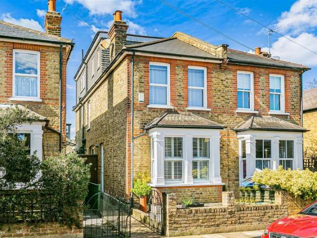 3 Bedroom Semi Detached House