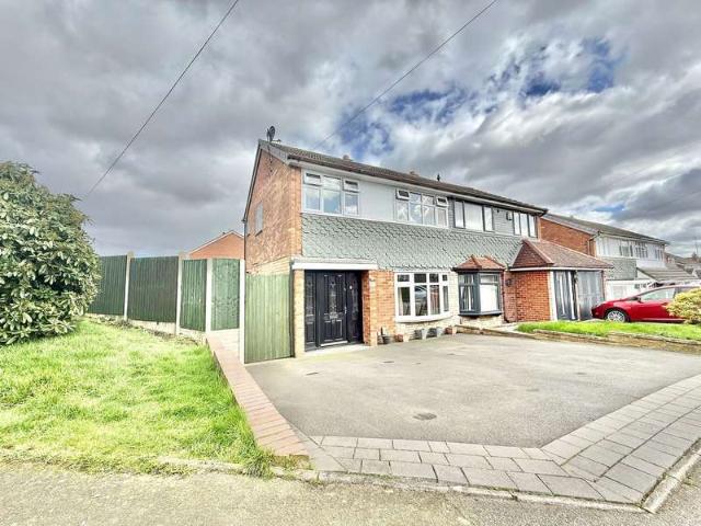 3 Bedroom Semi Detached House