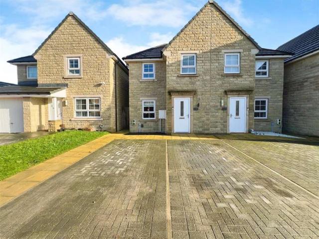 3 Bedroom Semi Detached House