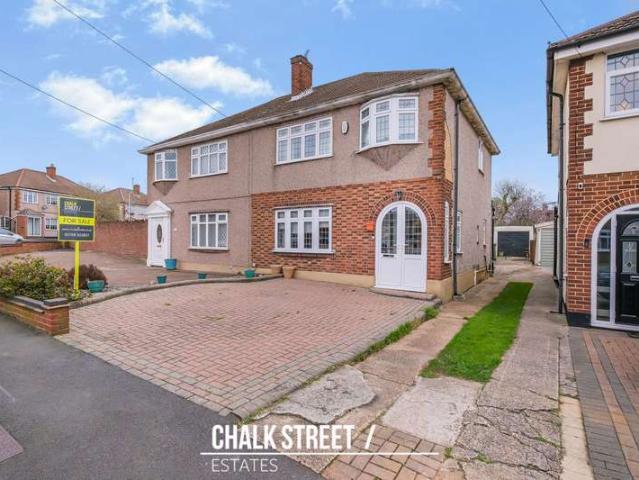 3 Bedroom Semi Detached House