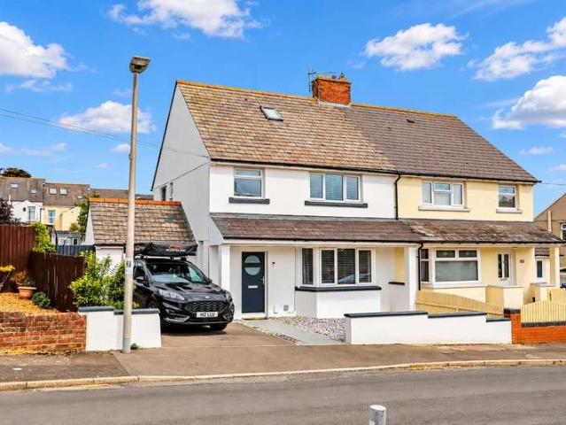 3 Bedroom Semi Detached House