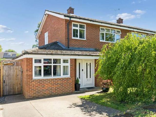 3 Bedroom Semi Detached House