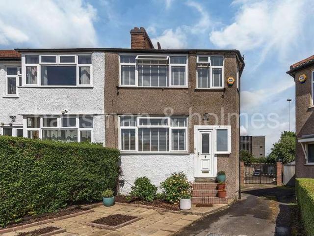 3 Bedroom Semi Detached House