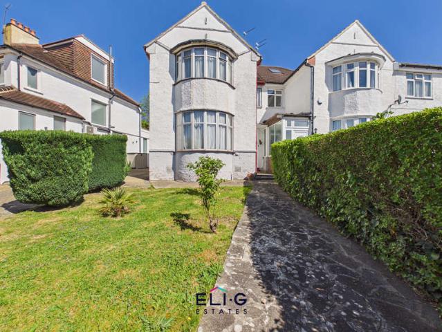 3 Bedroom Semi Detached House