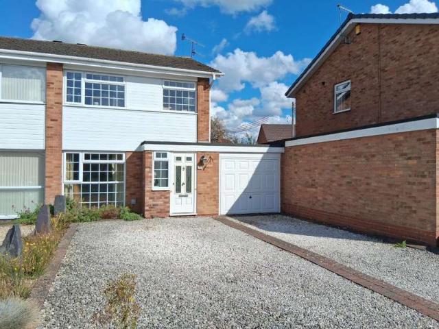 3 Bedroom Semi Detached House