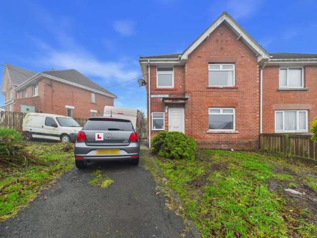 3 Bedroom Semi Detached House