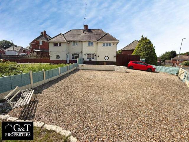 3 Bedroom Semi Detached House