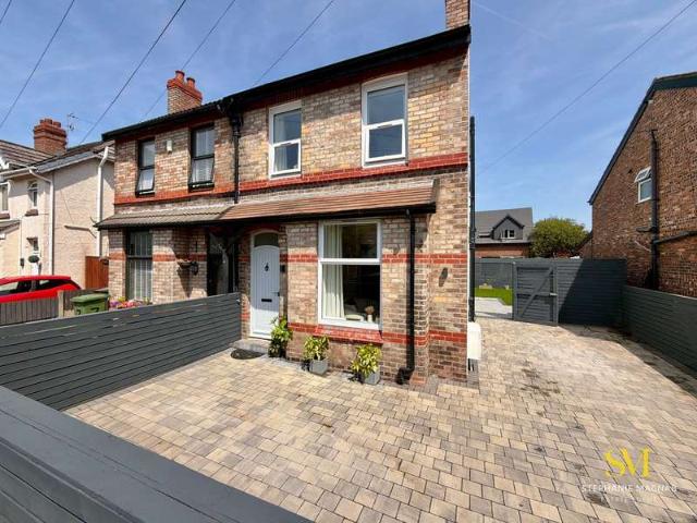 3 Bedroom Semi Detached House