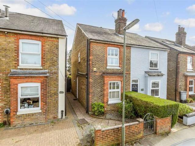 3 Bedroom Semi Detached House