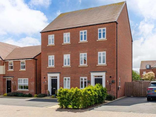 3 Bedroom Semi Detached House