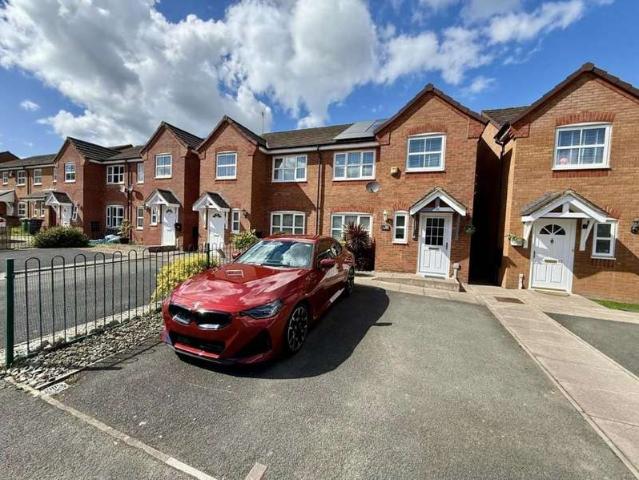 3 Bedroom Semi Detached House
