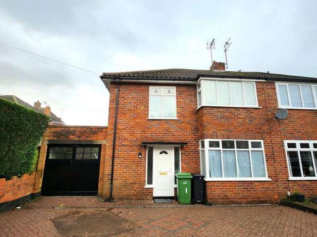 3 Bedroom Semi Detached House