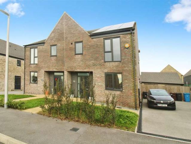 3 Bedroom Semi Detached House