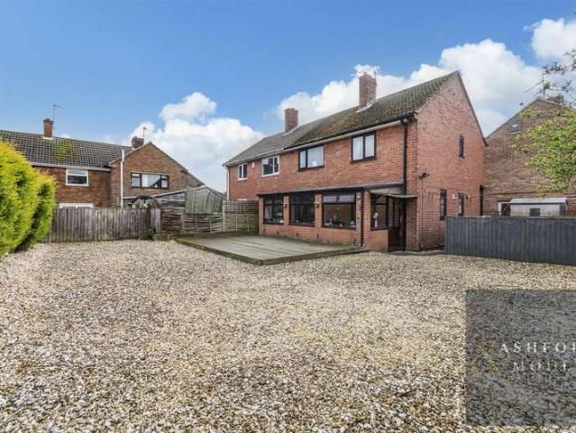3 Bedroom Semi Detached House
