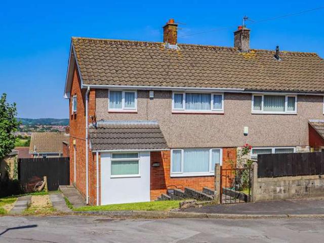 3 Bedroom Semi Detached House