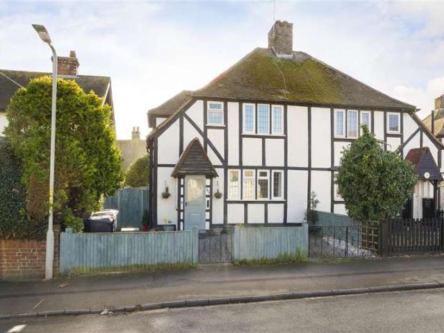 3 Bedroom Semi Detached House