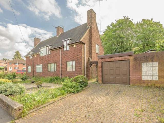 3 Bedroom Semi Detached House