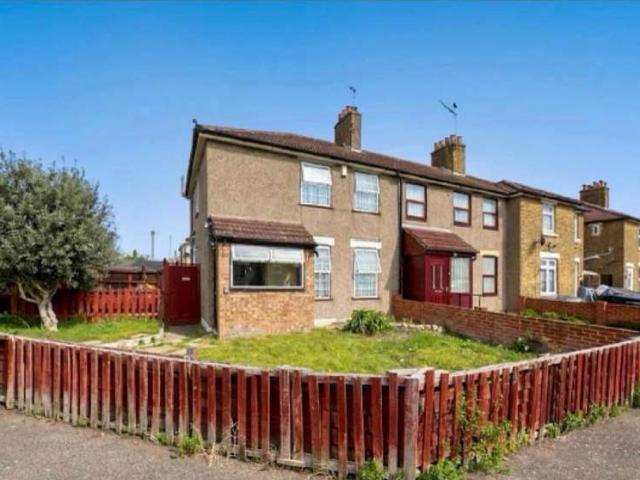 3 Bedroom Semi Detached House