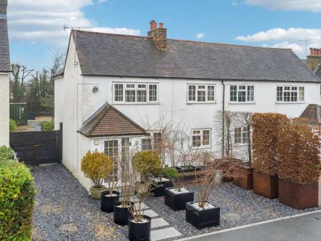 3 Bedroom Semi Detached House