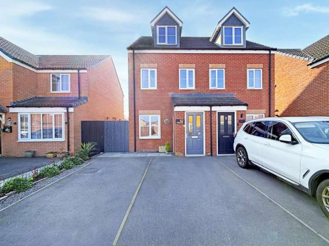 3 Bedroom Semi Detached House