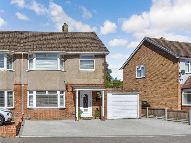 3 Bedroom Semi Detached House
