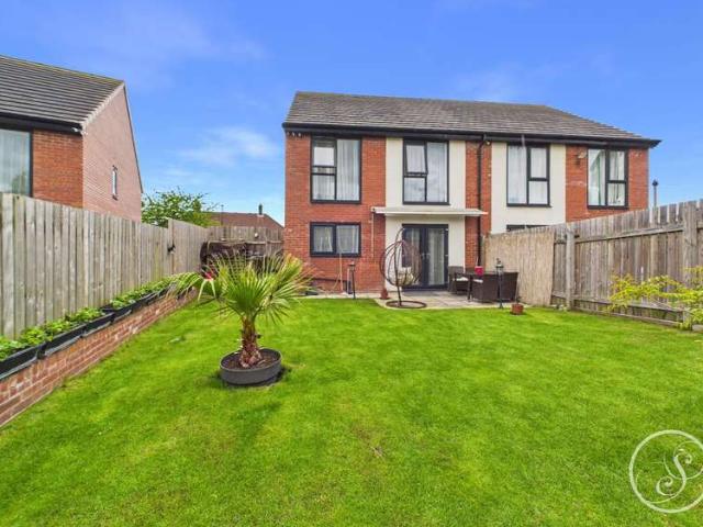 3 Bedroom Semi Detached House