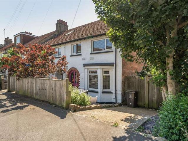 3 Bedroom Semi Detached House