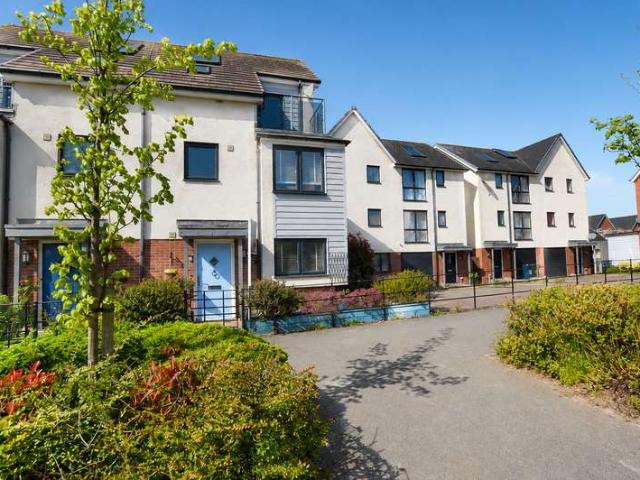 3 Bedroom Semi Detached House